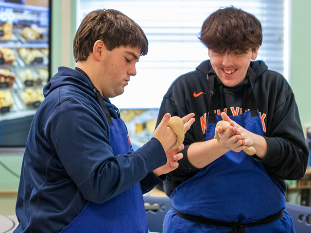 iHeart Oswego - OHS Students Team with Riverwalk Bagels for Tasty Lesson